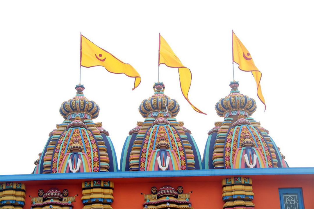 temple-flags-10
