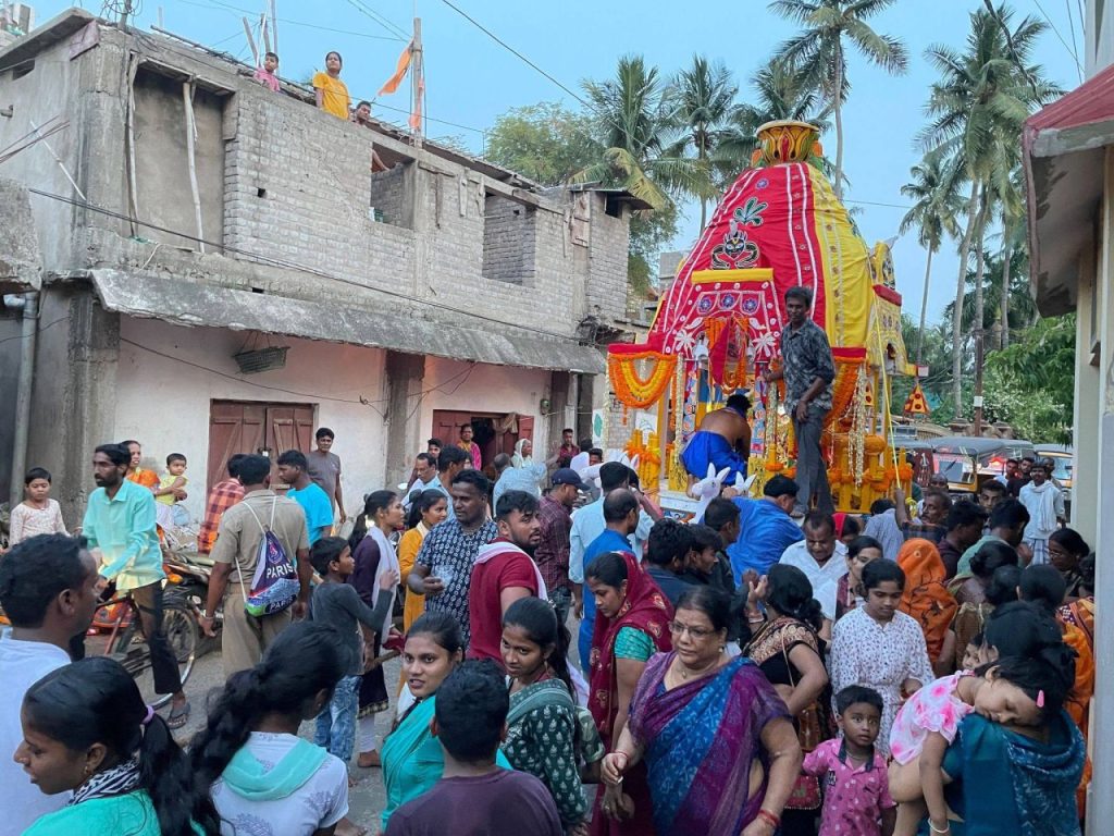 Building a New Temple Chariot for Ratha Yatra at Our Jagannatha Temple